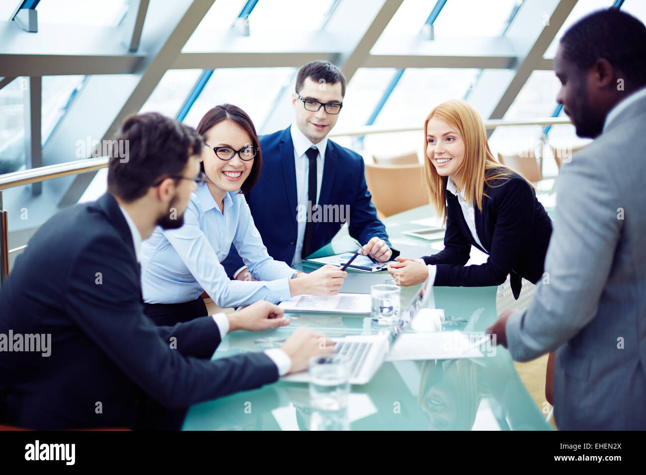 Planning together hi-res stock photography and images - Alamy