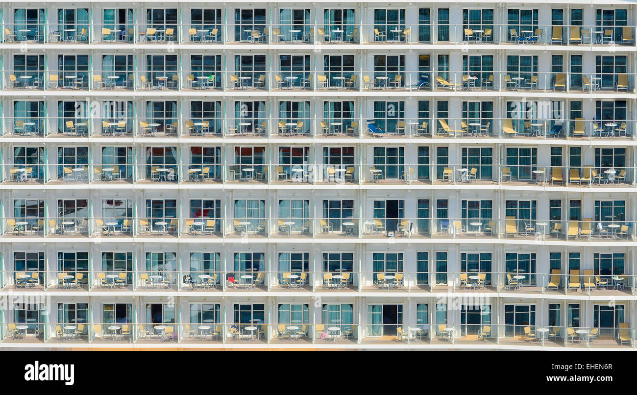 Side view of luxury cruise ship Stock Photo - Alamy