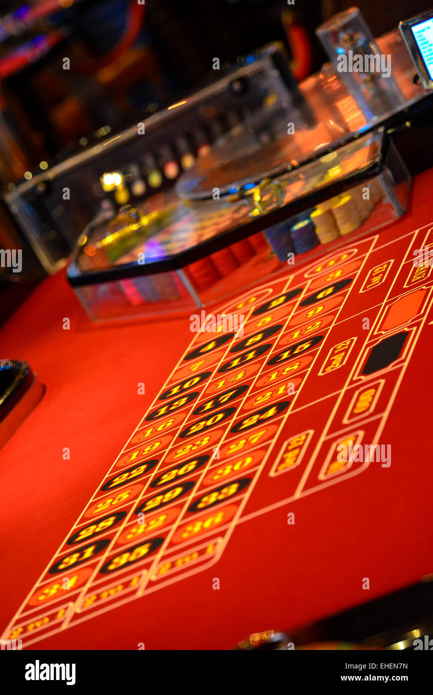 Casino table hi-res stock photography and images - Alamy