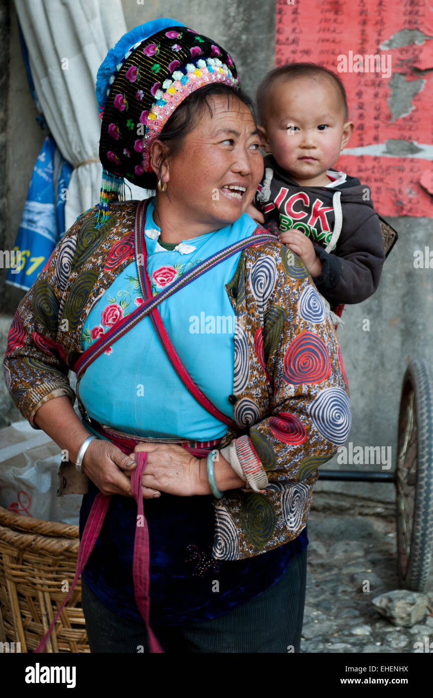 Zhou Cheng Market Stock Photo - Alamy