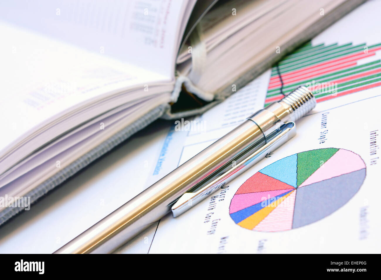 Visual graph hi-res stock photography and images - Alamy