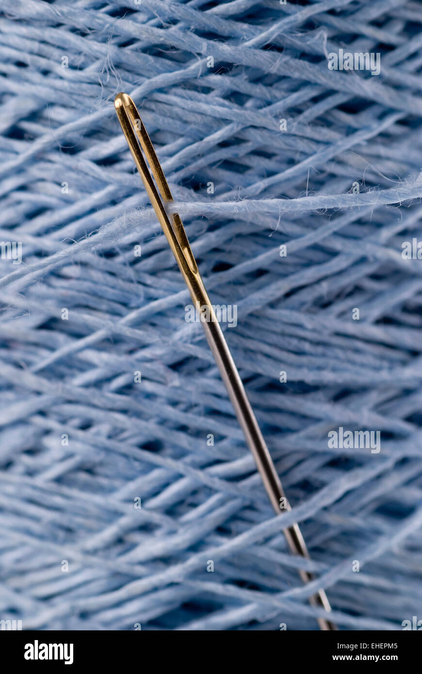 Sewing needle hi-res stock photography and images - Alamy