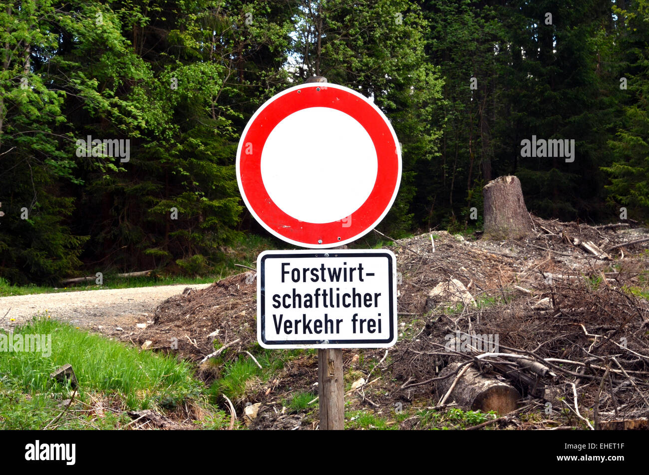 Verkehrszeichen transport verkehrszeichen hi-res stock photography and ...