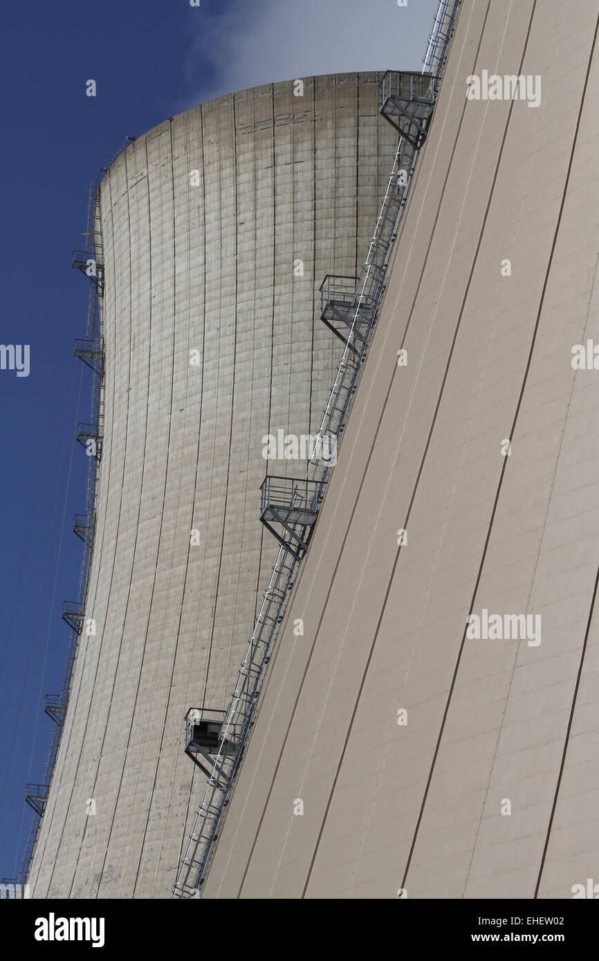 Reactor towers hi-res stock photography and images - Alamy