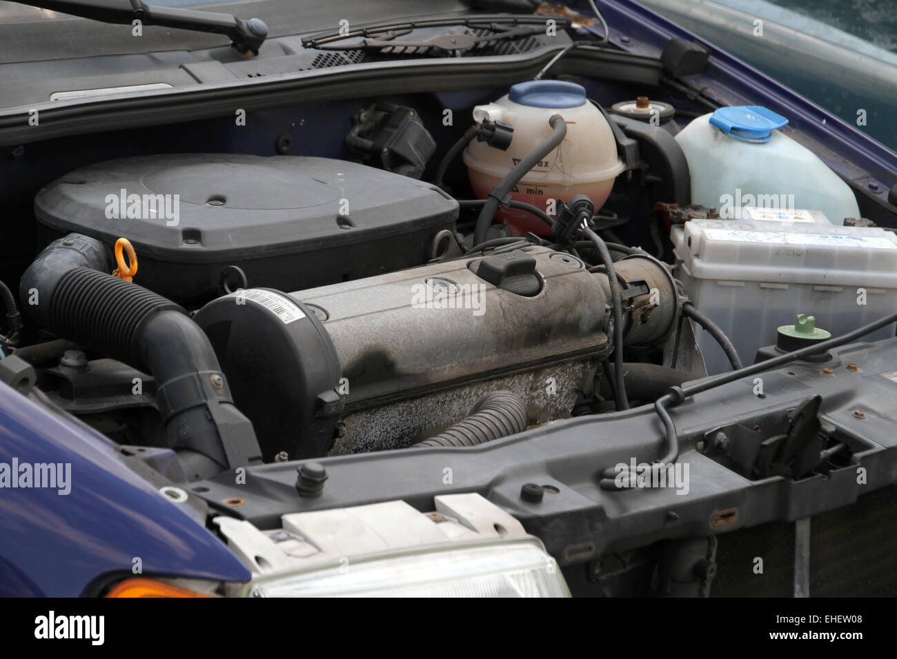 Pkw motor hi-res stock photography and images - Alamy