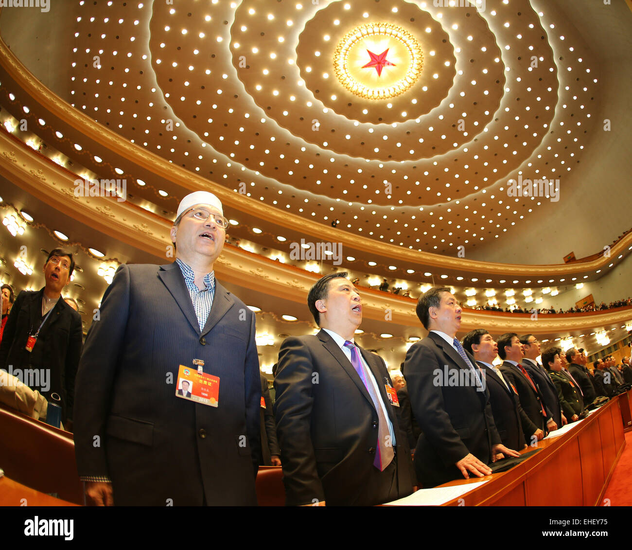 Chinese people sing in hi-res stock photography and images - Alamy