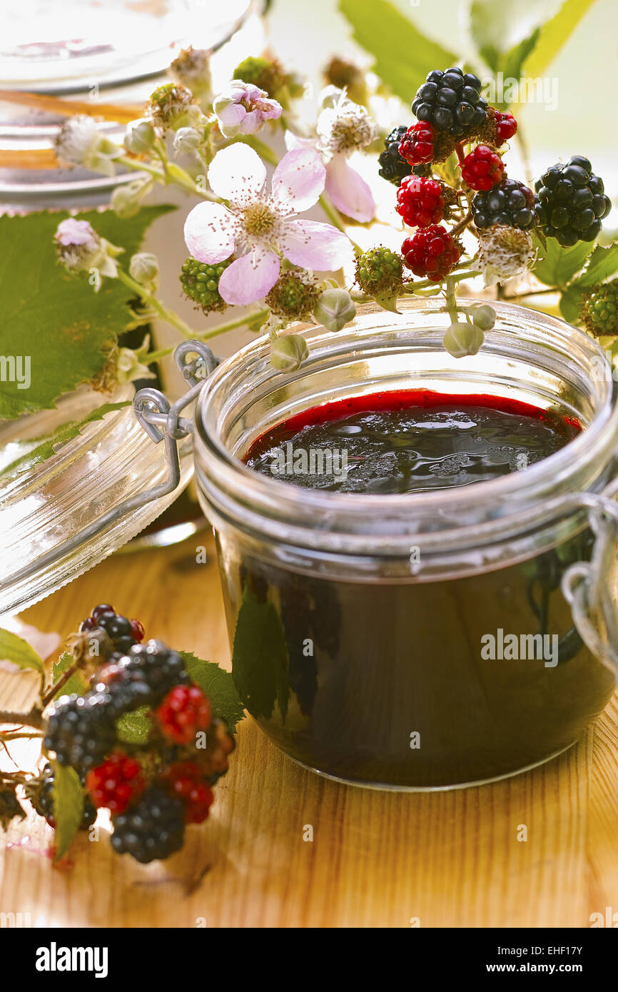 Blackberry jam hi-res stock photography and images - Alamy