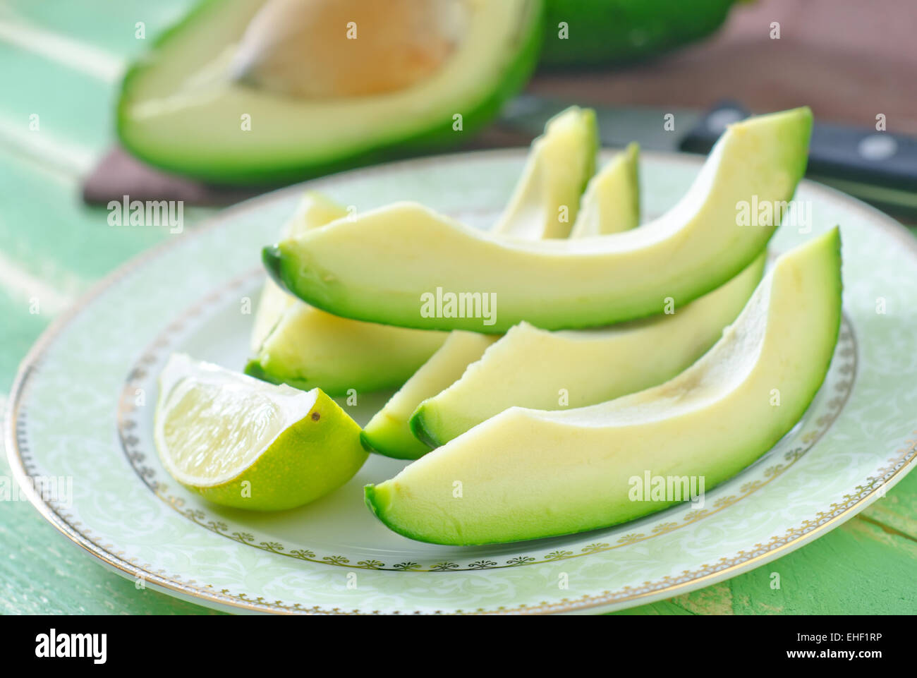 Avocado on plate hi-res stock photography and images - Alamy