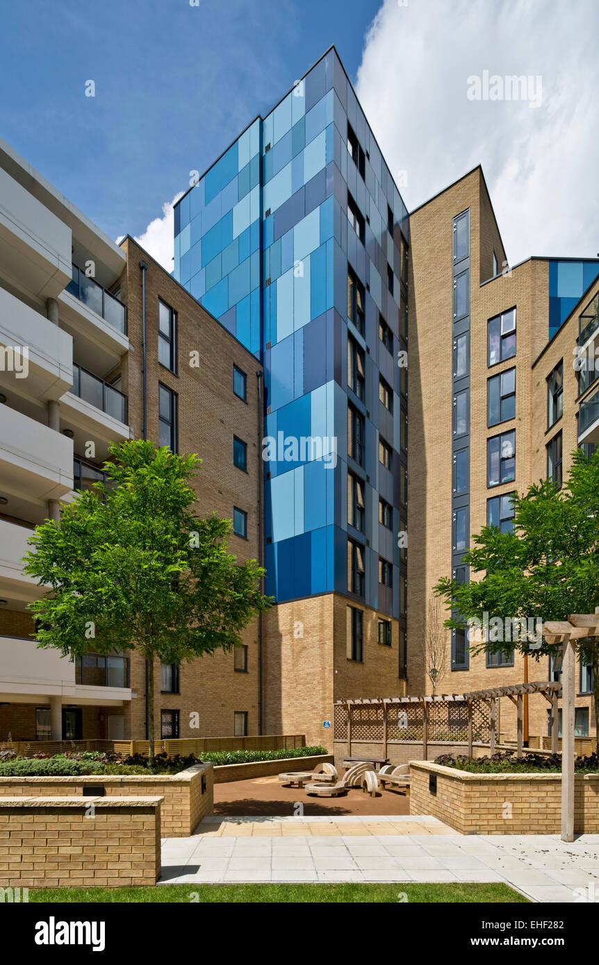 Corner blocks hi-res stock photography and images - Alamy