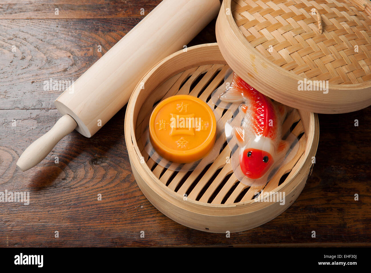 Making rice cakes Stock Photo - Alamy