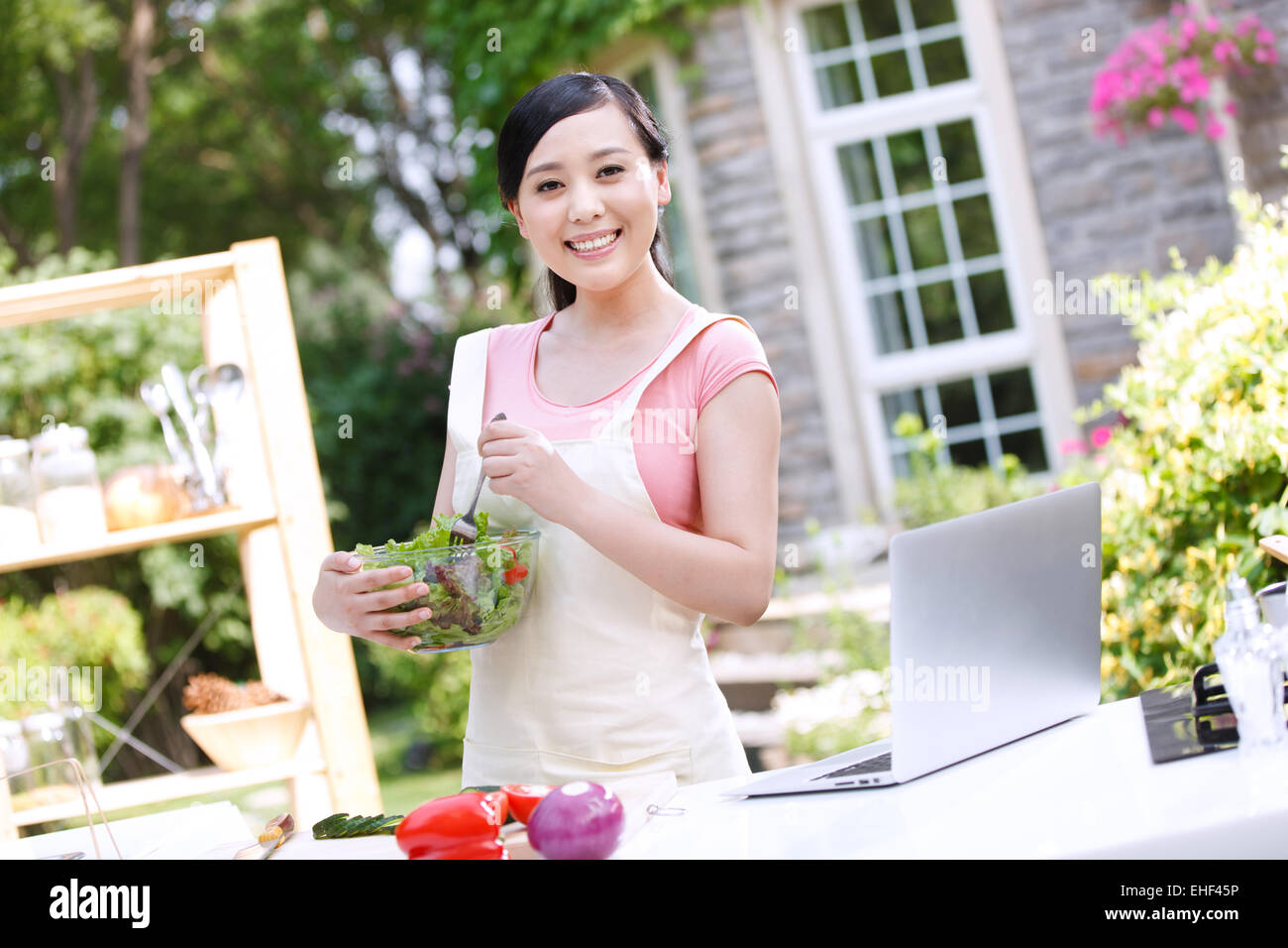 Woman cooking vegetable salad chinese hi-res stock photography and ...