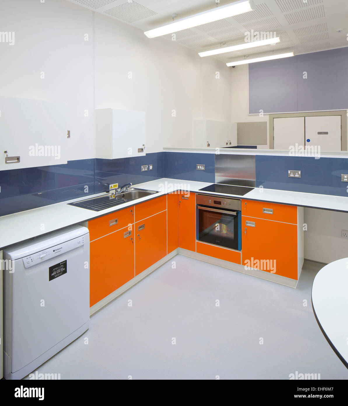 Communal kitchen in Lansdowne Secure Childrens Home, run by East Sussex ...