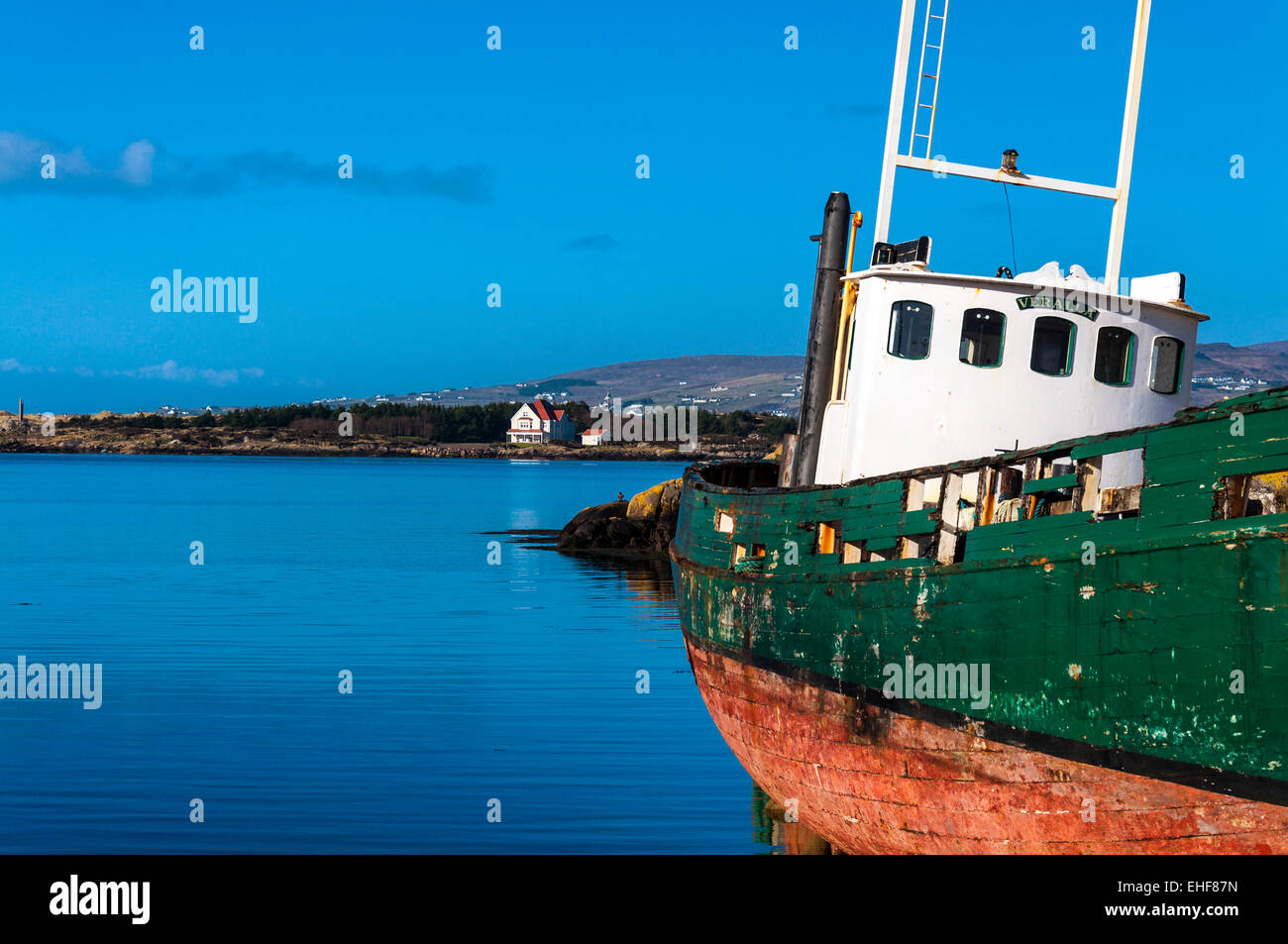 Burtonport, County Donegal, Ireland. 13th March, 2015. A bright, calm ...