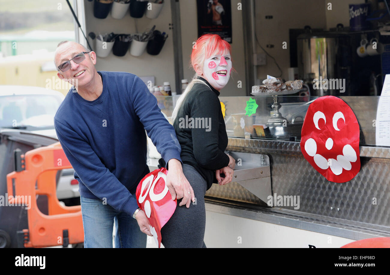Comic relief red nose hi-res stock photography and images - Alamy