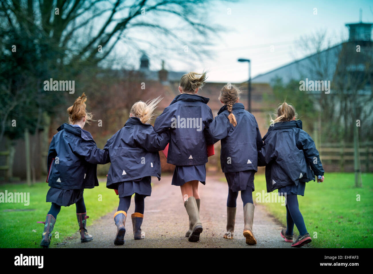 Schoolgirls in uniform uk hi-res stock photography and images - Alamy
