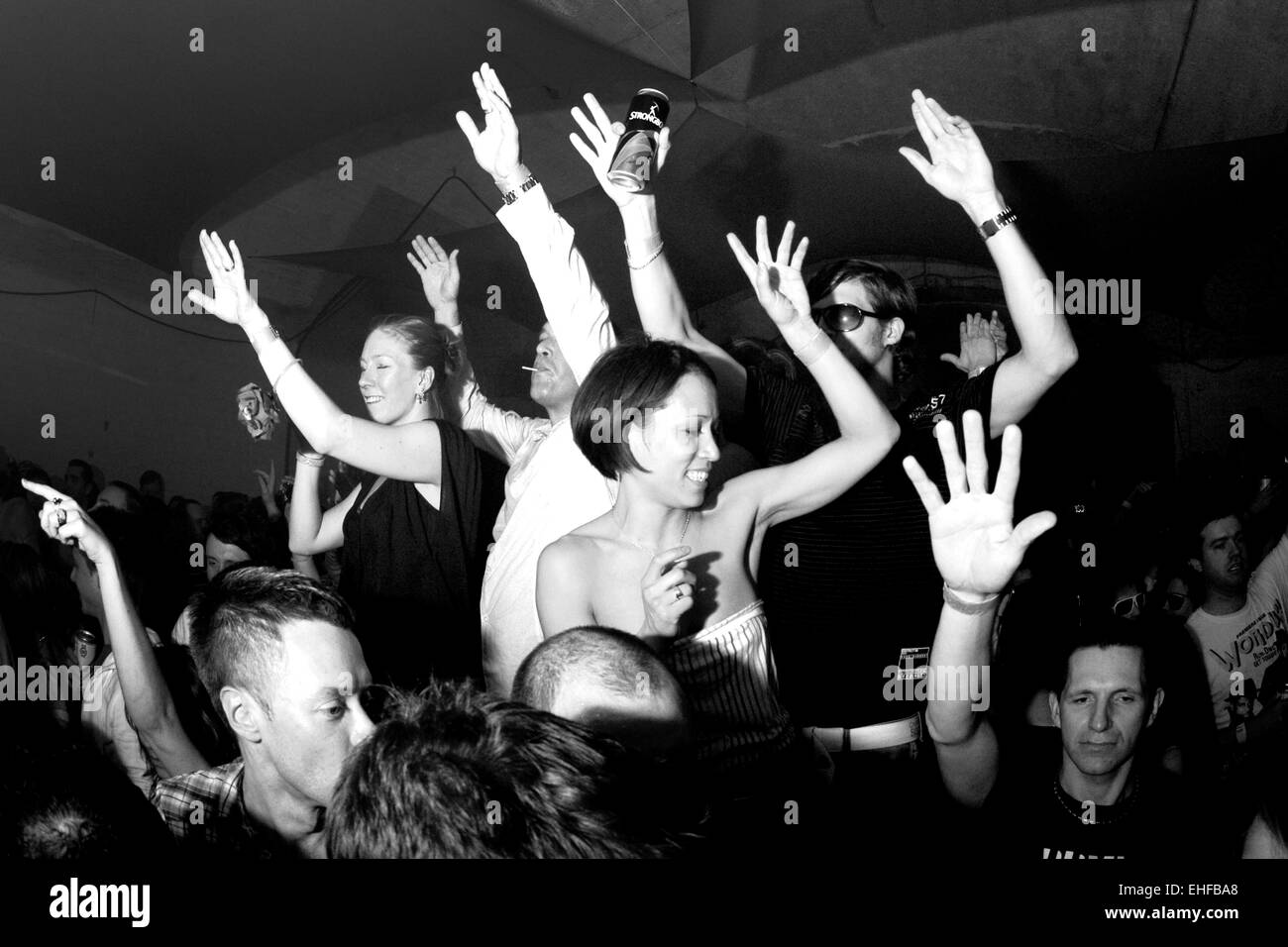 Black women at night club hi-res stock photography and images - Alamy