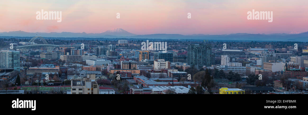 Portland oregon pearl district hi-res stock photography and images - Alamy