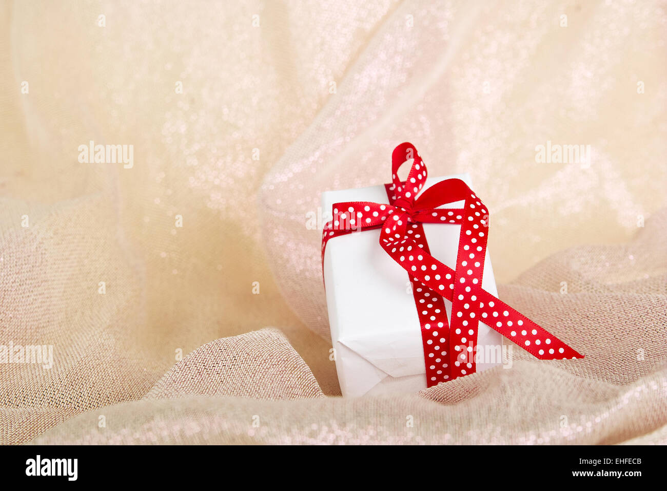 Parcel present hi-res stock photography and images - Alamy