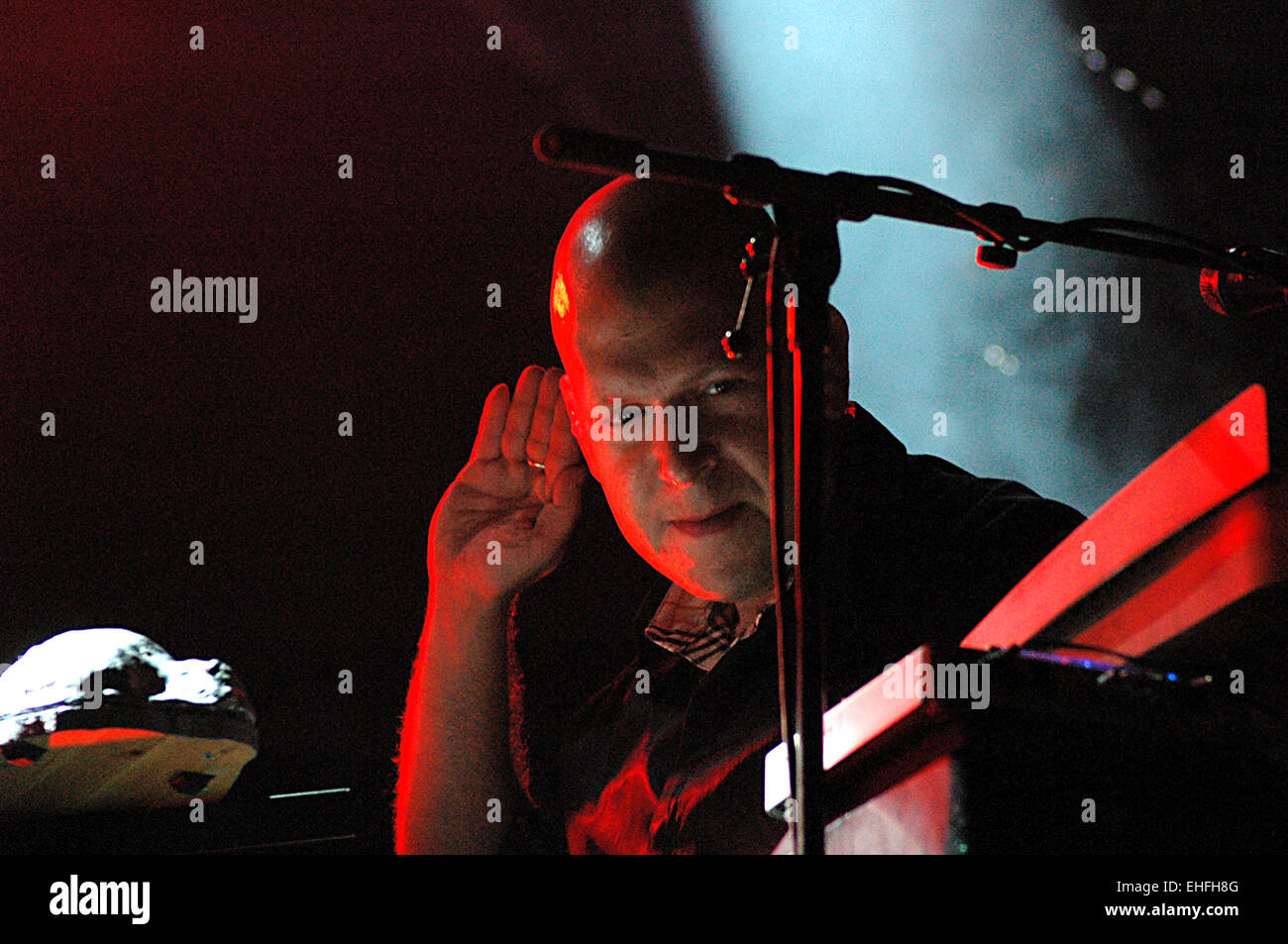 Massive attack on stage hi-res stock photography and images - Alamy