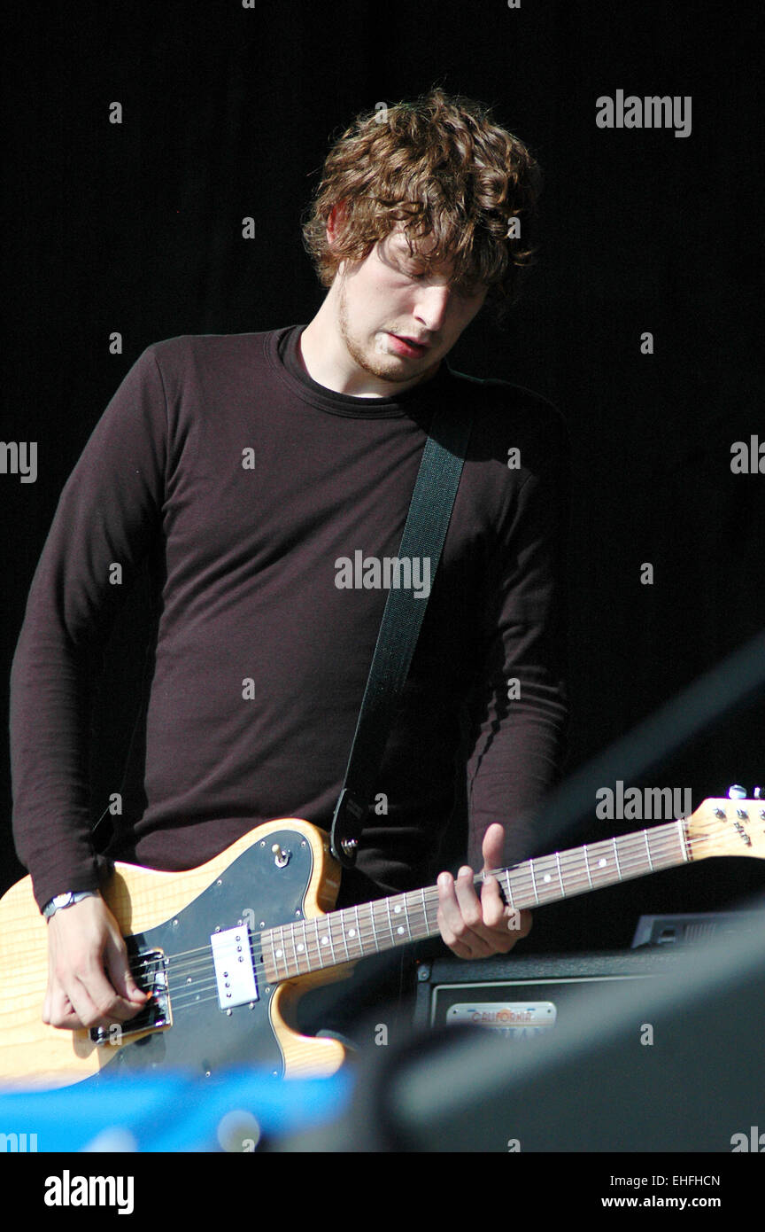 Snow patrol on stage hi-res stock photography and images - Alamy