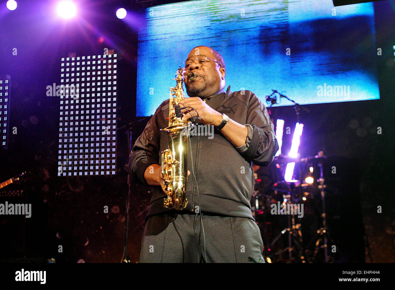 Man Playing Sax Stock Photos & Man Playing Sax Stock Images - Alamy