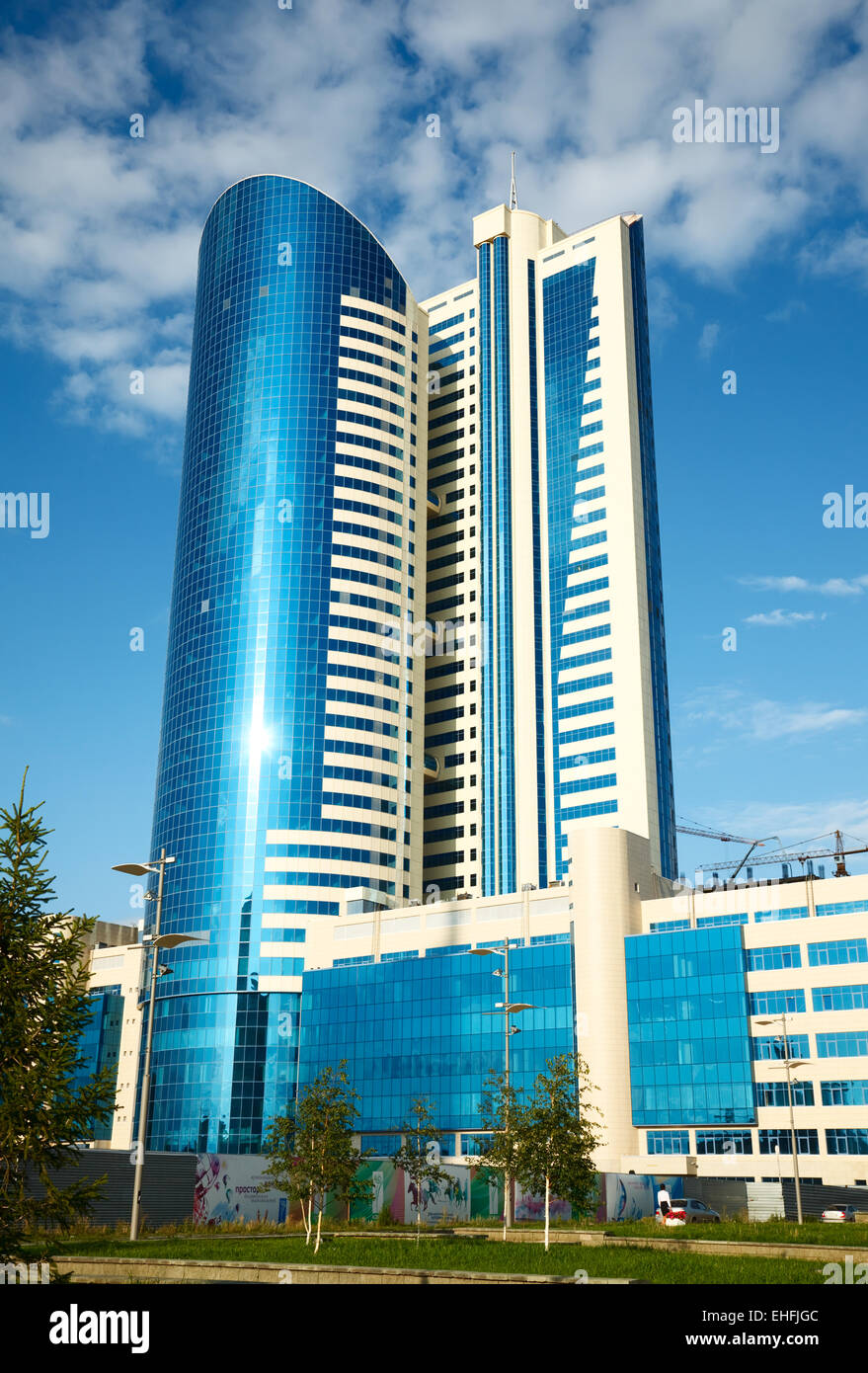 Modern office building Stock Photo - Alamy