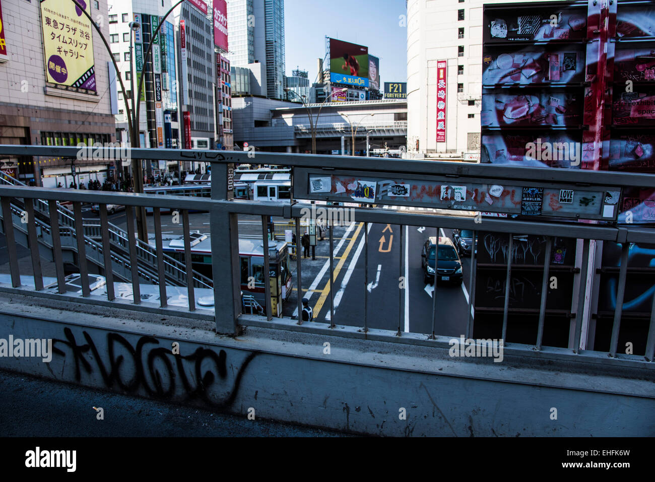 Graffiti art japan shibuya tokyo hi-res stock photography and images ...