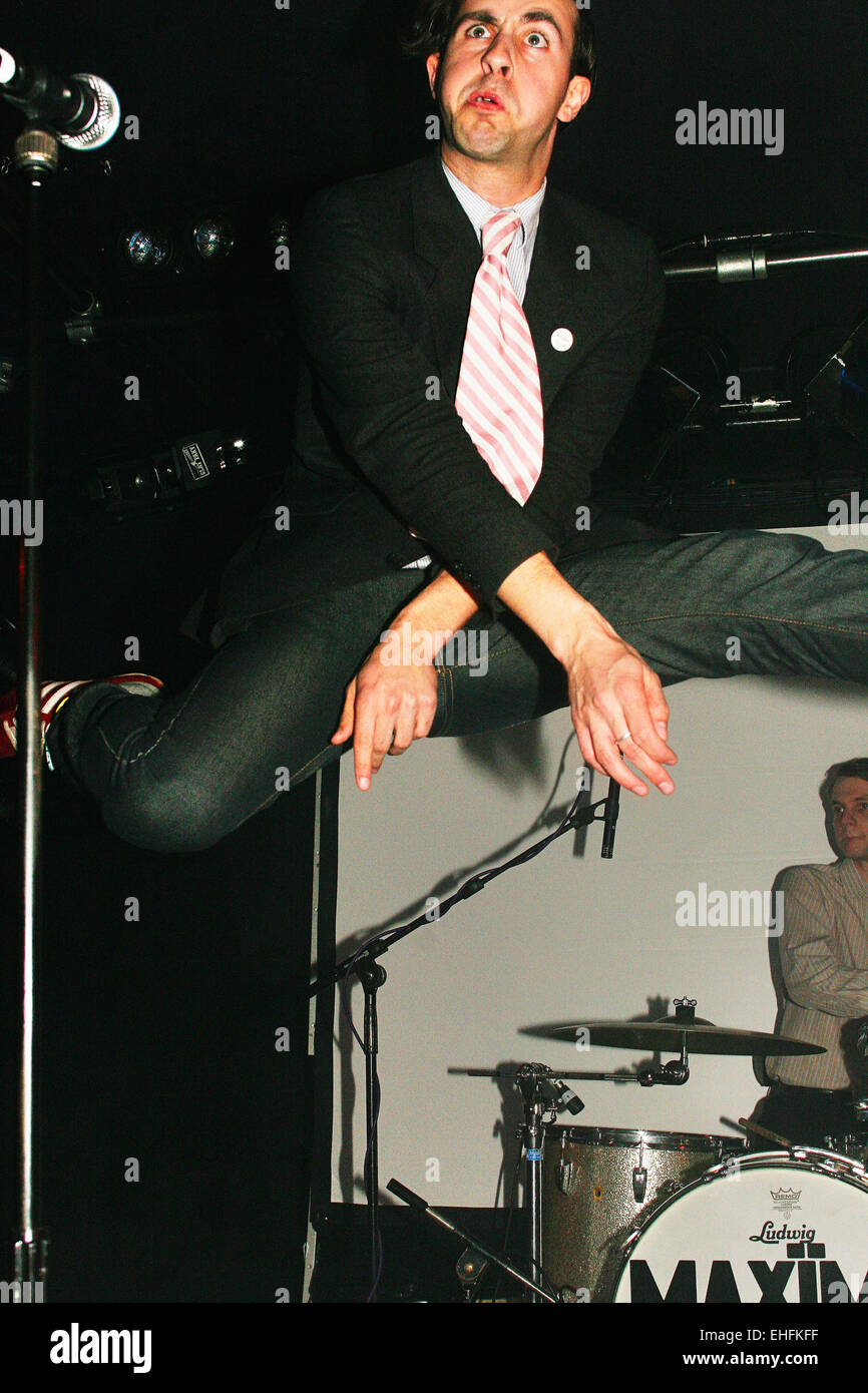 Maximo Park live Stock Photo - Alamy