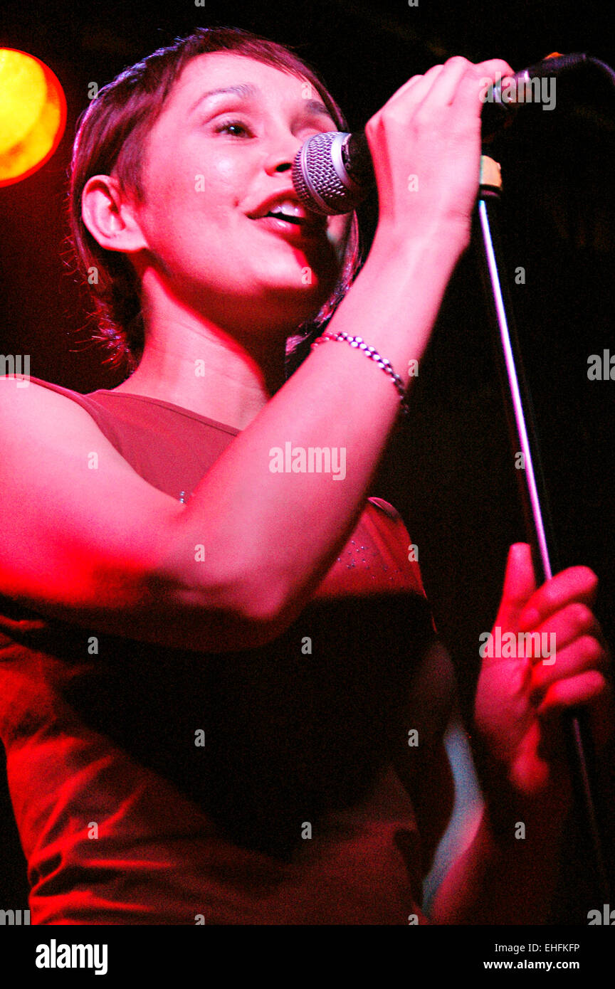 Echobelly hi-res stock photography and images - Alamy