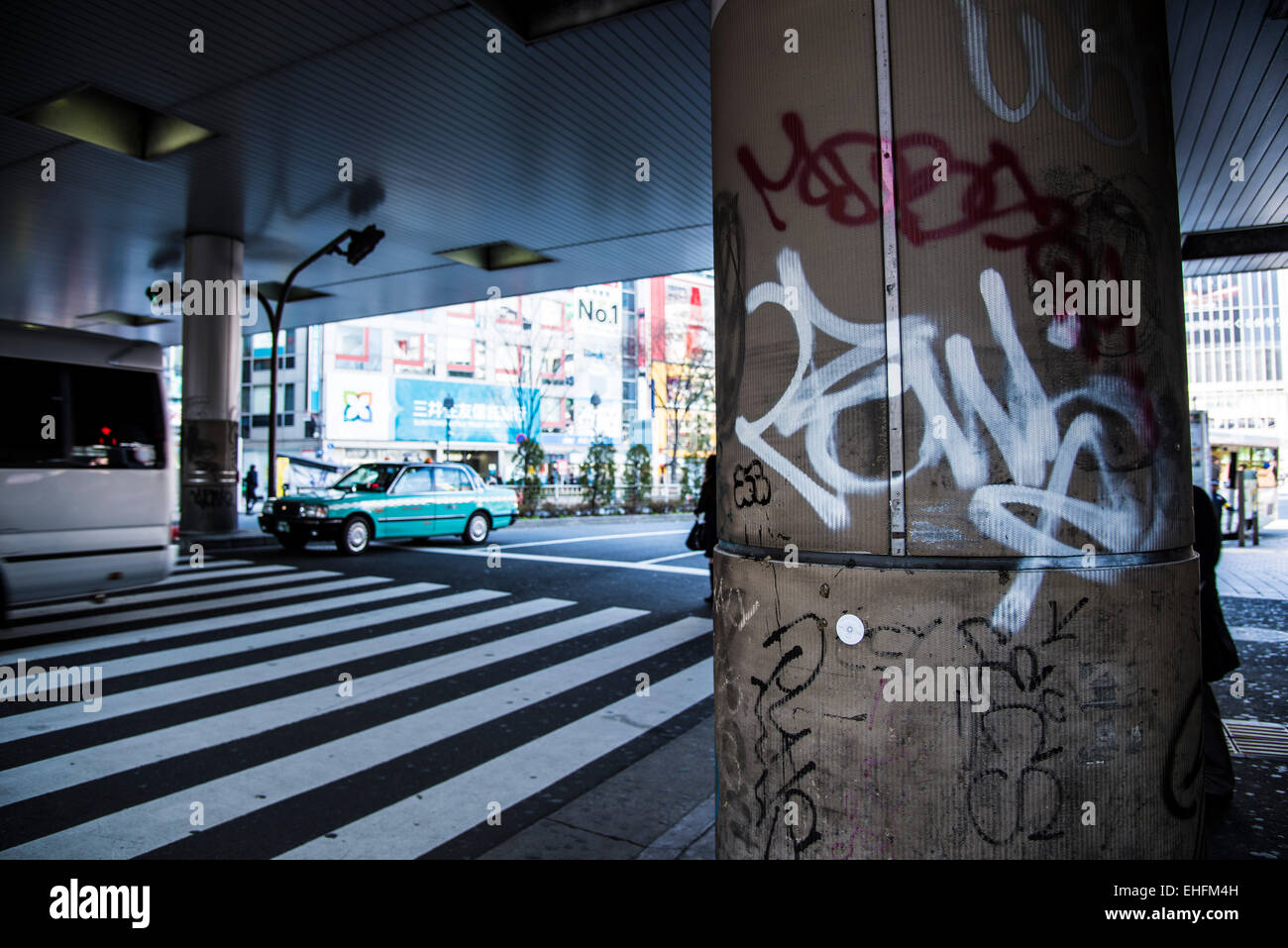 Graffiti art japan shibuya tokyo hi-res stock photography and images ...