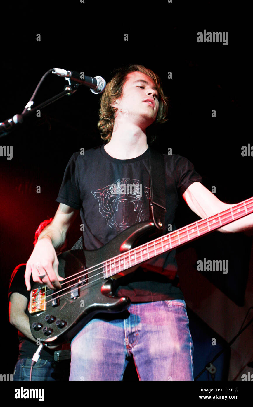 Tom Vek live at the TDK Cross Central festival at Kings Cross Goods ...