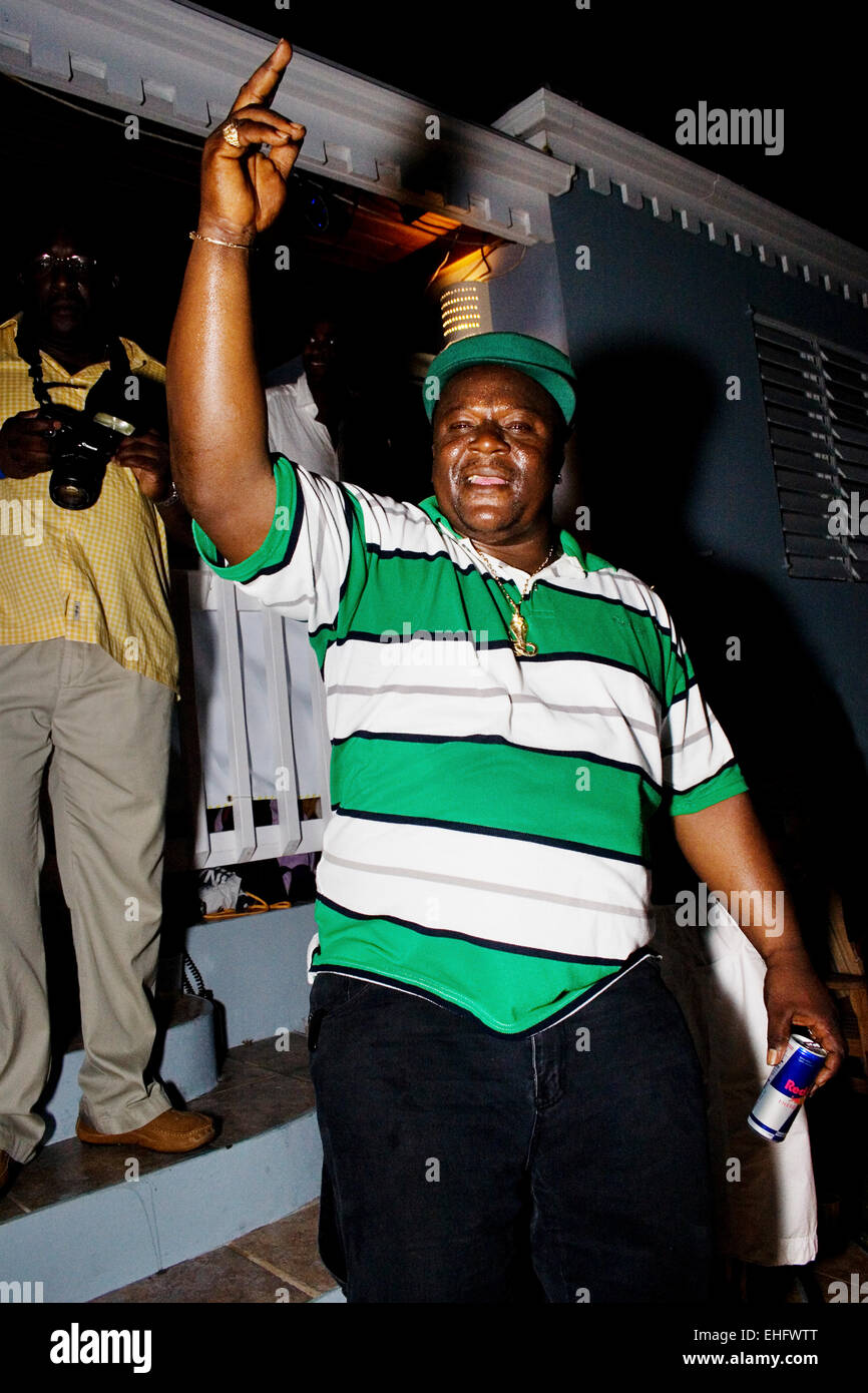 Black dreds dancing hi-res stock photography and images - Alamy