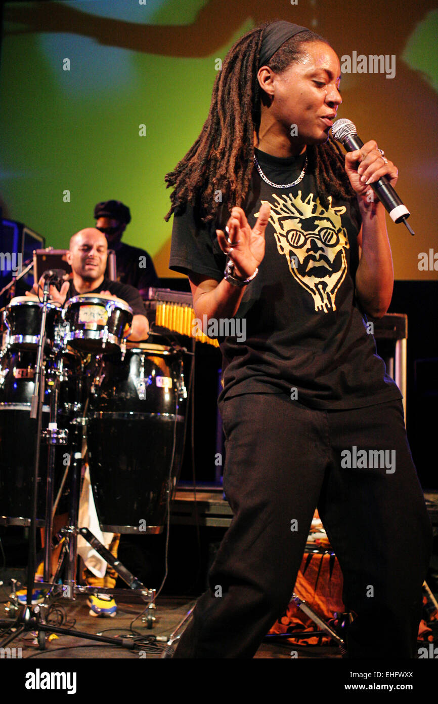 Chickaboo hi-res stock photography and images - Alamy