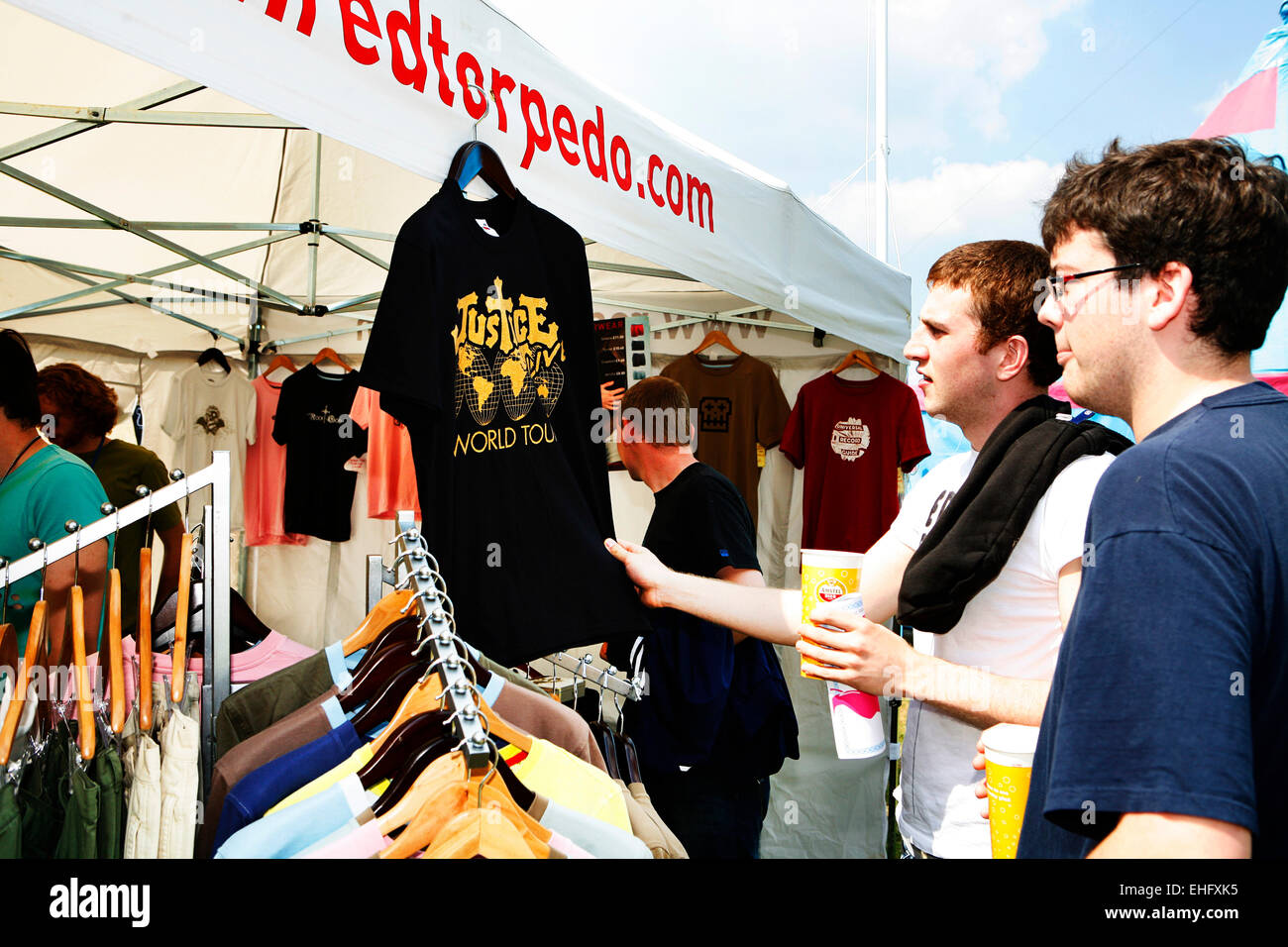 Field Day festival in Victoria Park London Stock Photo - Alamy