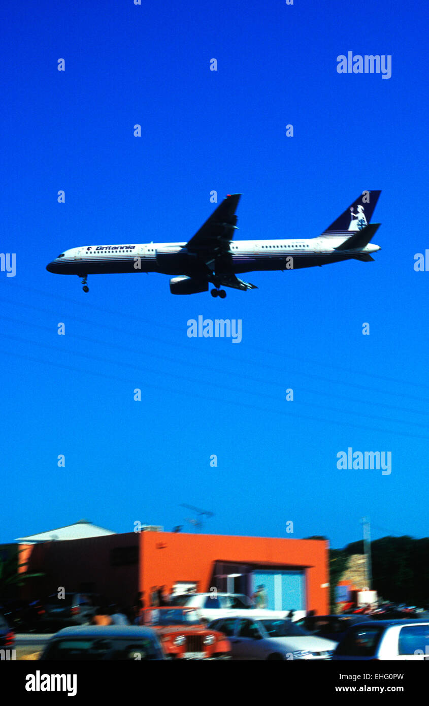 Flying a plane hi-res stock photography and images - Alamy