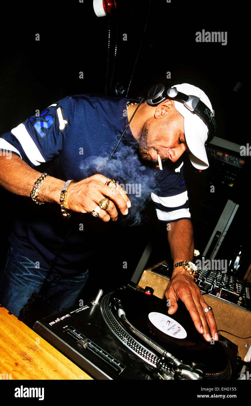 Goldie DJing live at Metalheadz at Bridge & Tunnel Stock Photo - Alamy