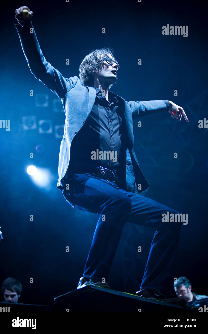 Jarvis cocker hi-res stock photography and images - Alamy