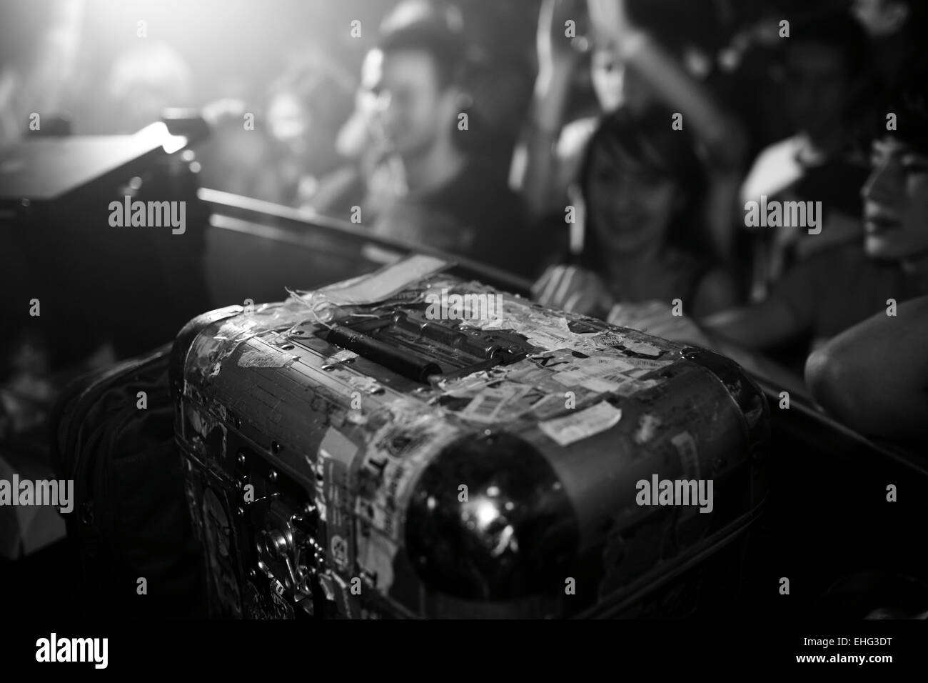 Closing party hi-res stock photography and images - Alamy