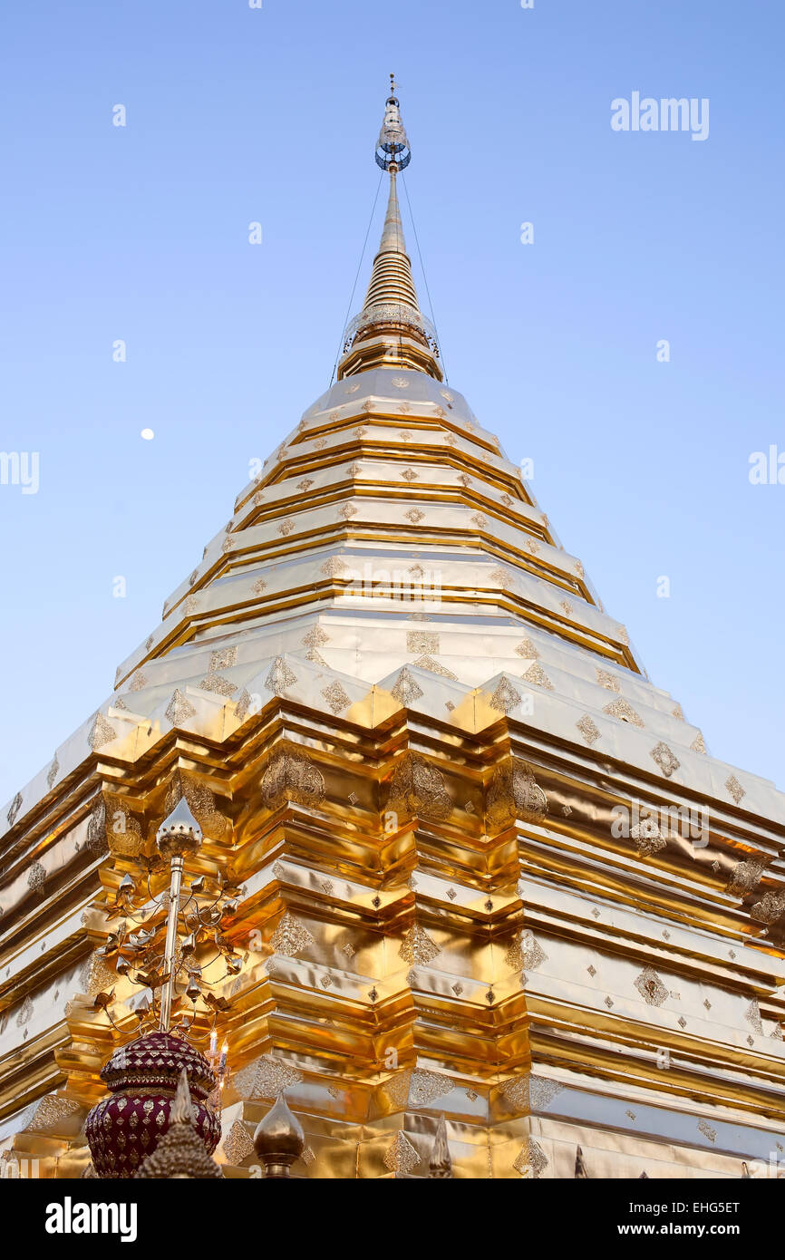 Golden stupa hi-res stock photography and images - Alamy