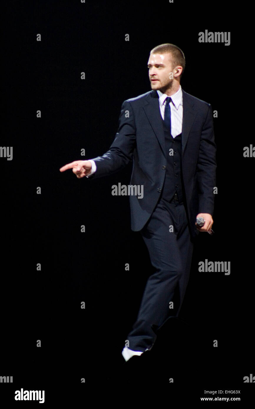 Justin timberlake performing hi-res stock photography and images - Alamy