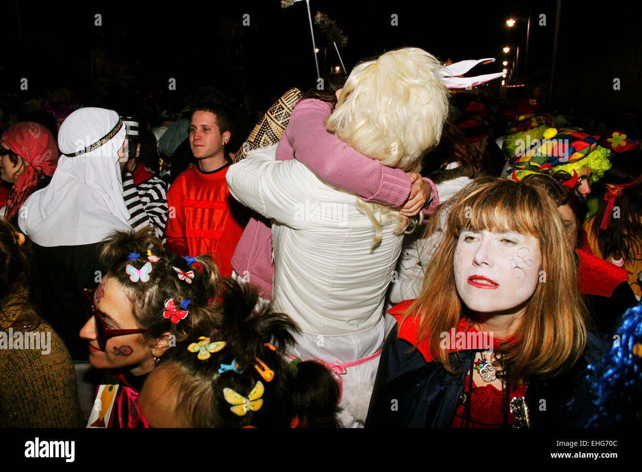 Crazy crowd hi-res stock photography and images - Alamy