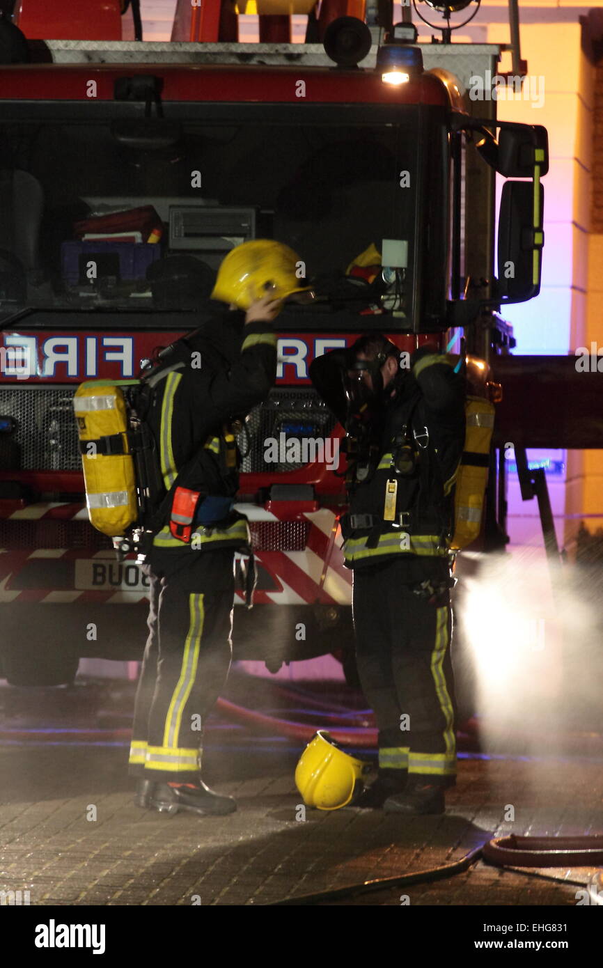 London fire brigade air ambulance hi-res stock photography and images ...
