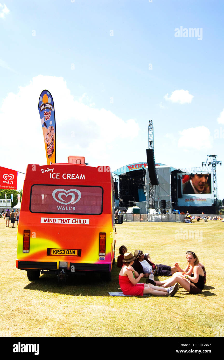 Festival vans hi-res stock photography and images - Alamy