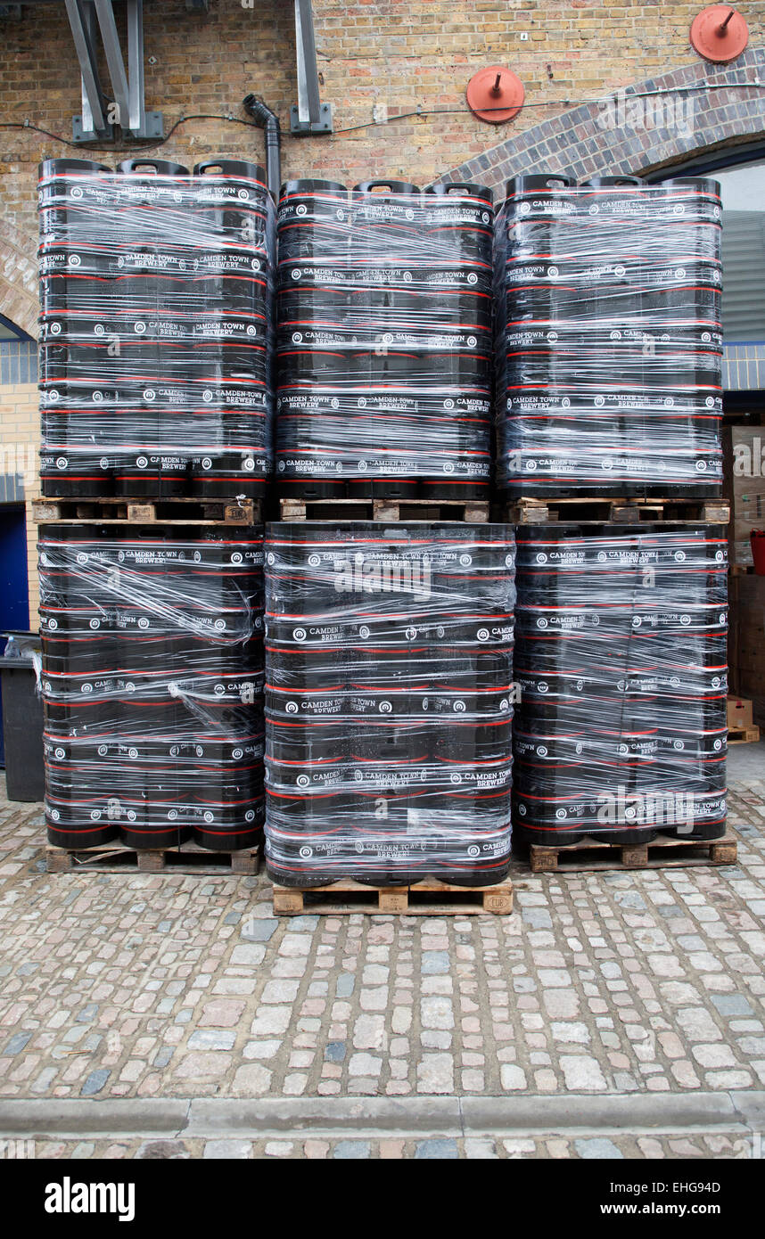 Beer pallets hi-res stock photography and images - Alamy