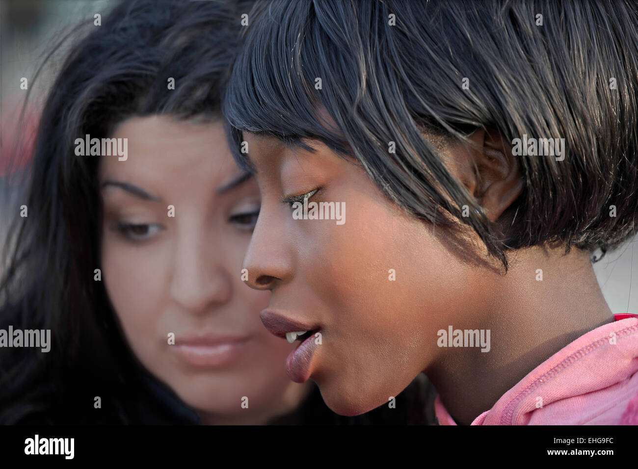 portrait of girlfriends Stock Photo - Alamy