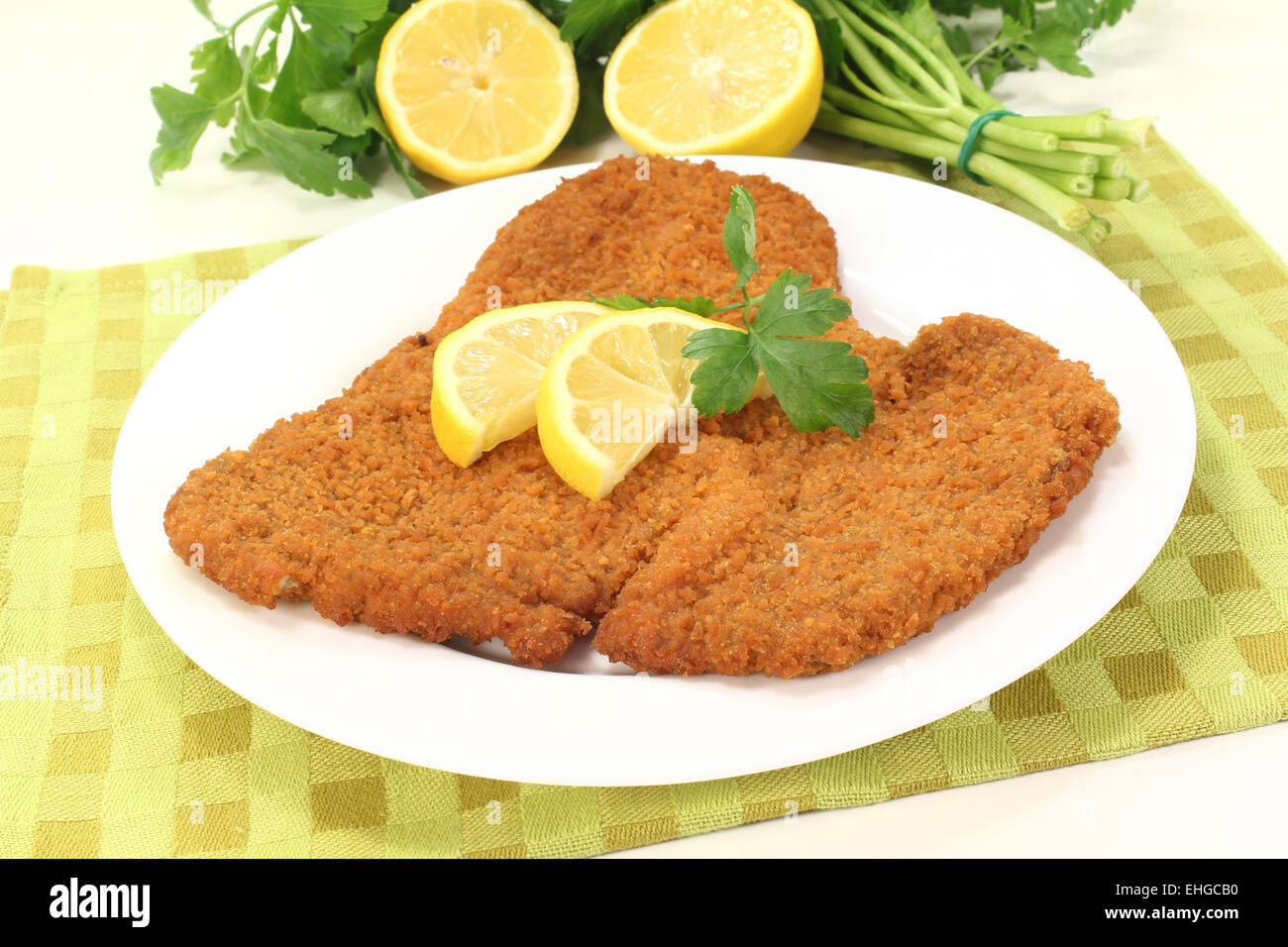 Wiener Schnitzel with lemon Stock Photo - Alamy