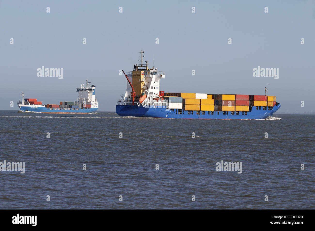 Gross containerschiff hi-res stock photography and images - Alamy