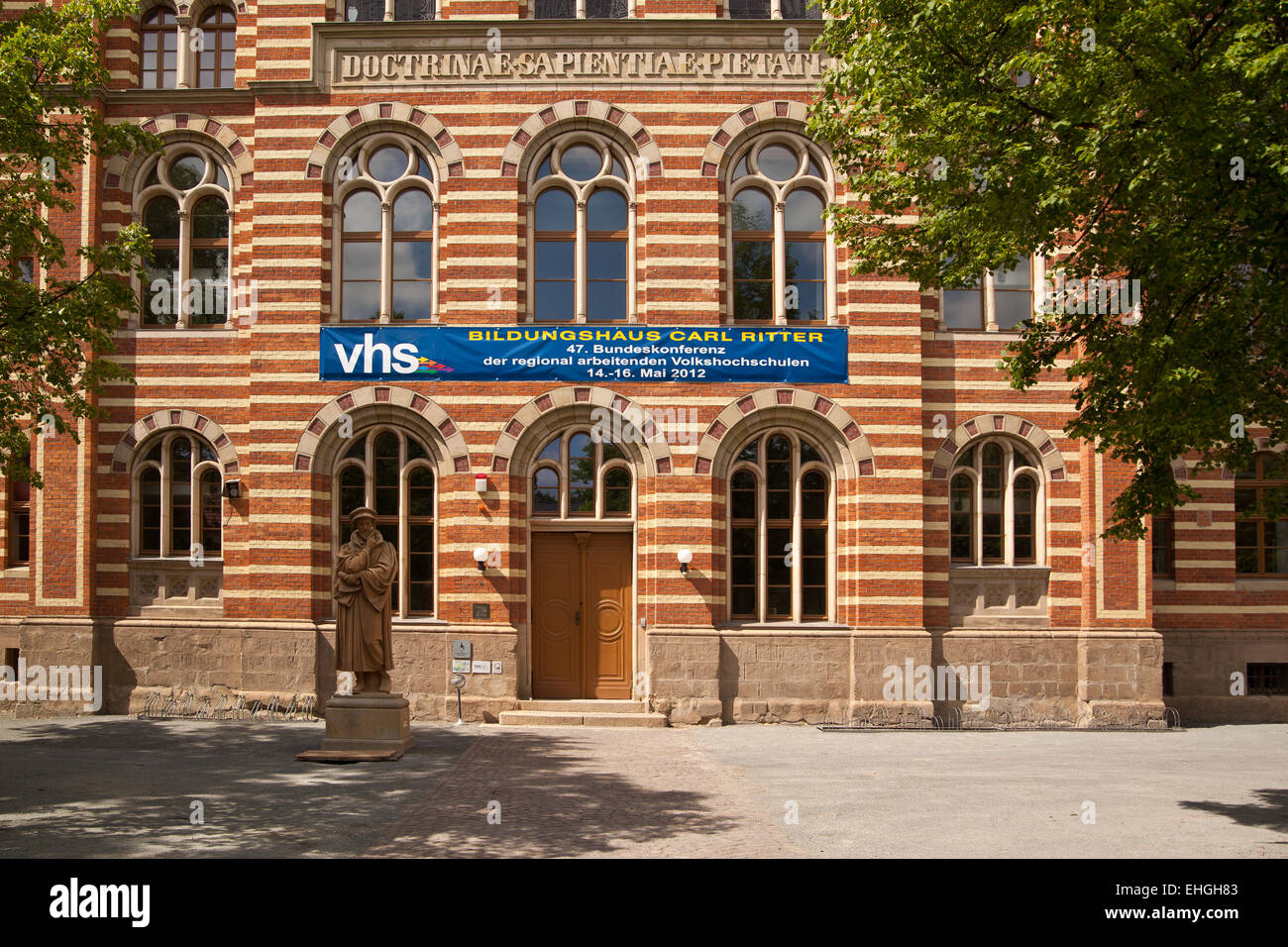 Shool hi-res stock photography and images - Alamy