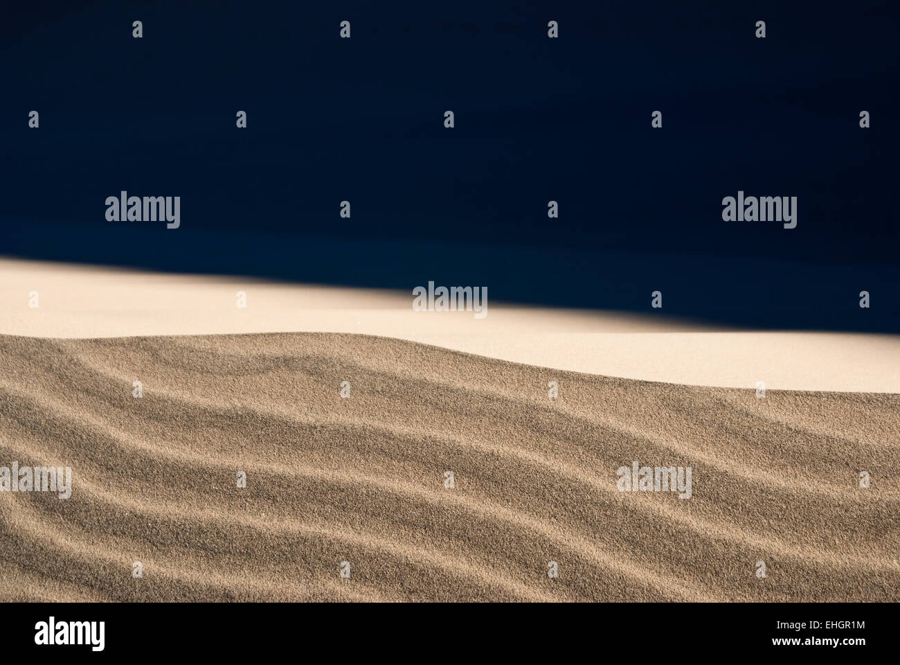 Desert winds hi-res stock photography and images - Alamy