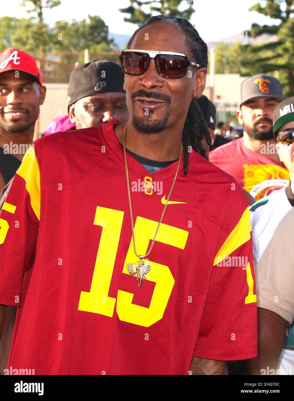 The 2nd Annual Athletes vs Cancer Celebrity Flag Football Game ...